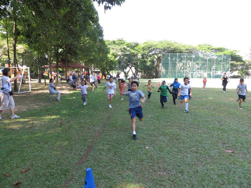 Unschooling Homeschool: Sports Day Set Up 28 May 2012