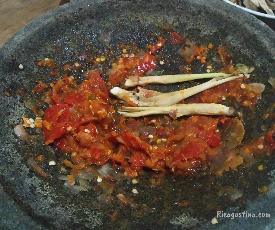 Resep Tongkol Suwir Kemangi