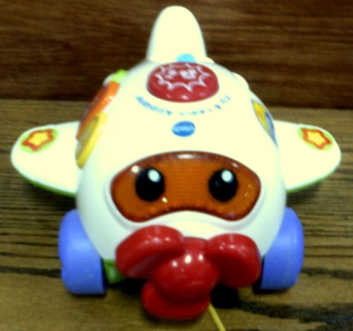 Treasure Box . . . . . 881-6463: Vtech Fly & Learn Airplane -- Pull Toy ...