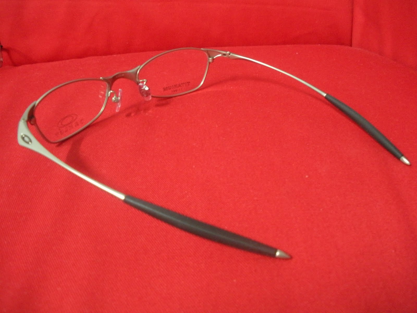Heyyo-Shoppe: OAKLEY Eyeglasses