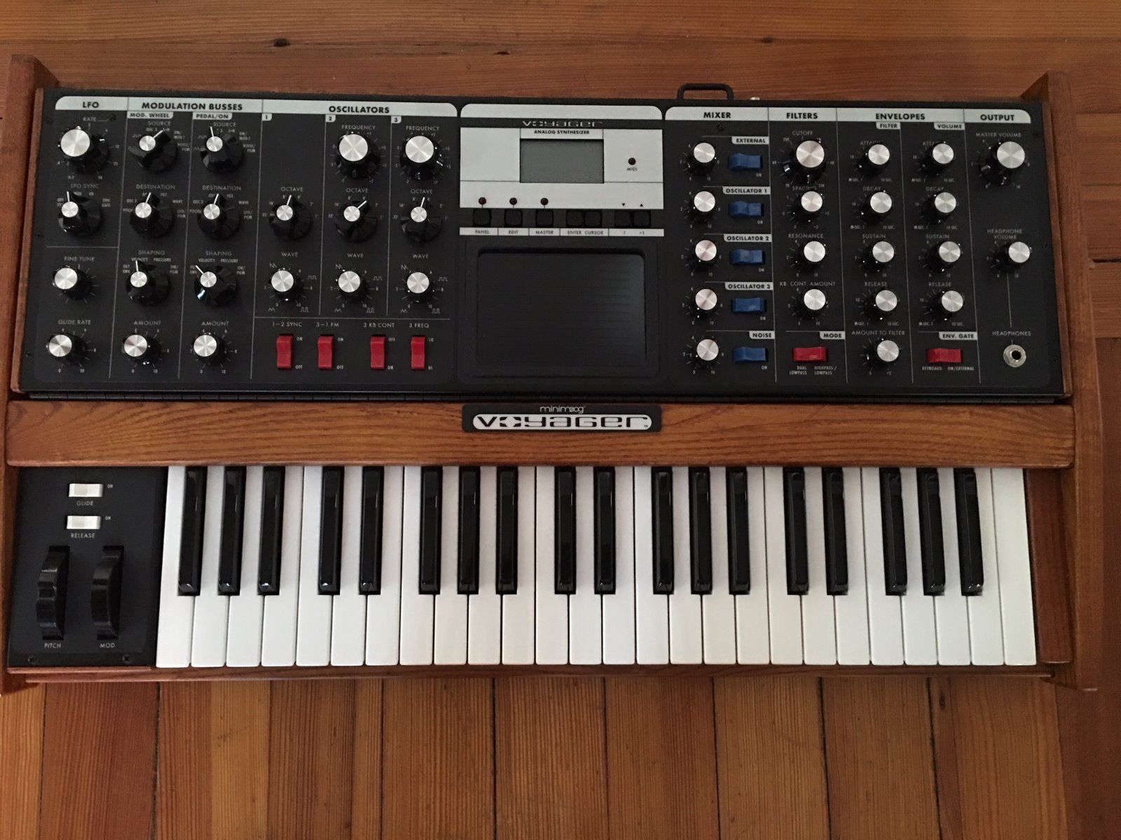 MATRIXSYNTH: Moog Minimoog Voyager Performer Edition with Original Box