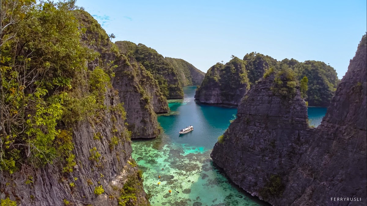 FERRYRUSLI PHOTOGRAPHY: BALBULOL AERIAL PHOTOGRAPHY - MISOOL RAJA AMPAT