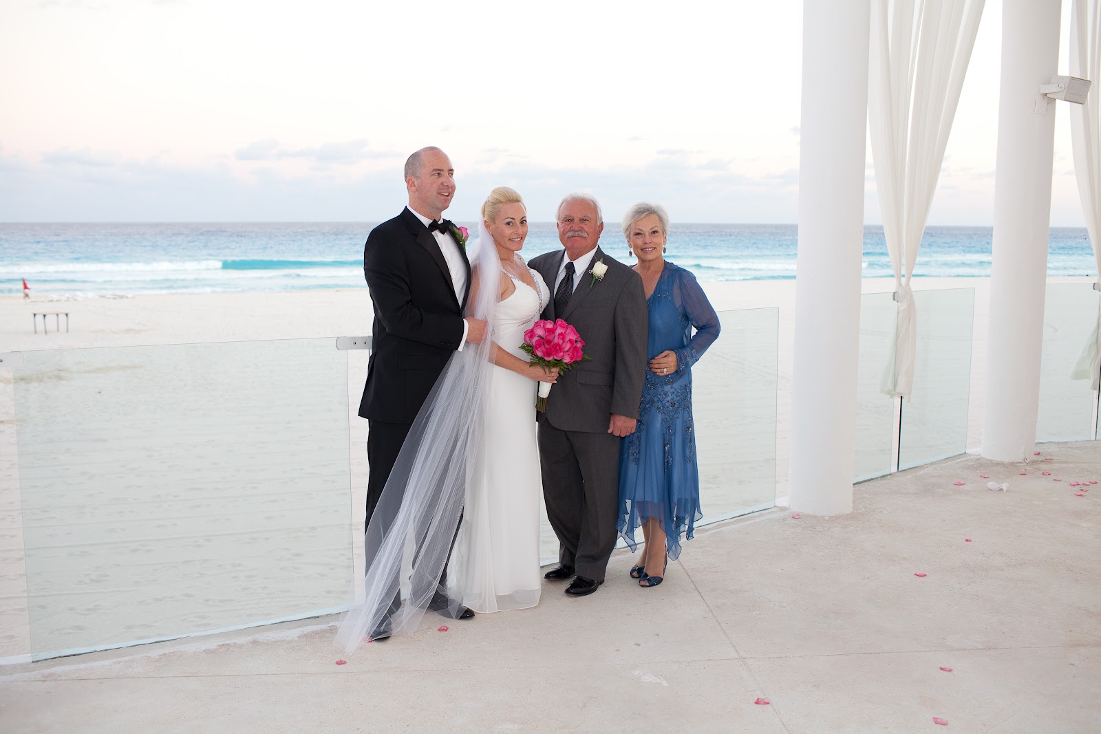 Mr. and Mrs. Gregory Greenhaw's Wedding Style