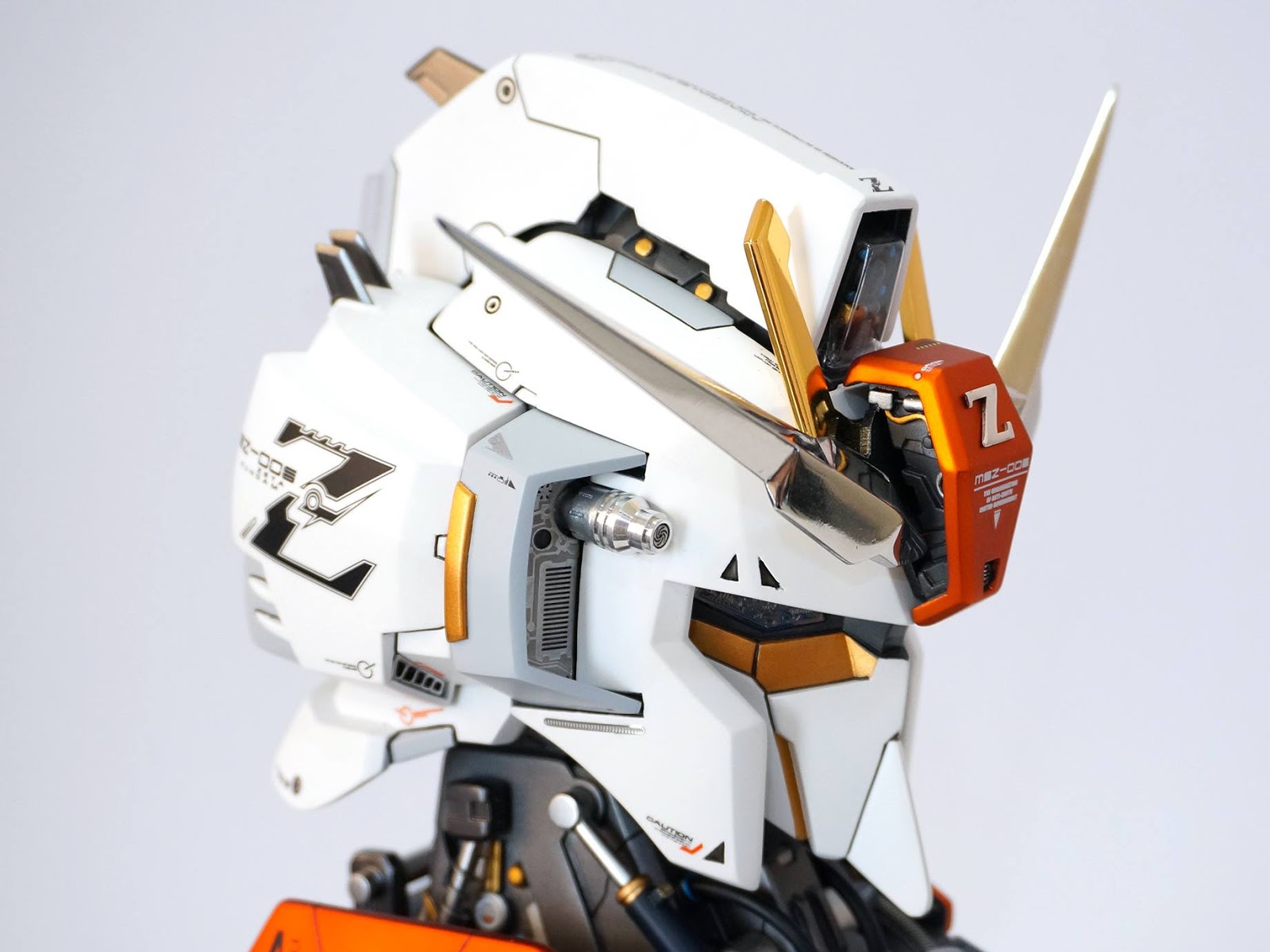 Custom Build: 1/24 Zeta Gundam Head + LED + AutoTransformation