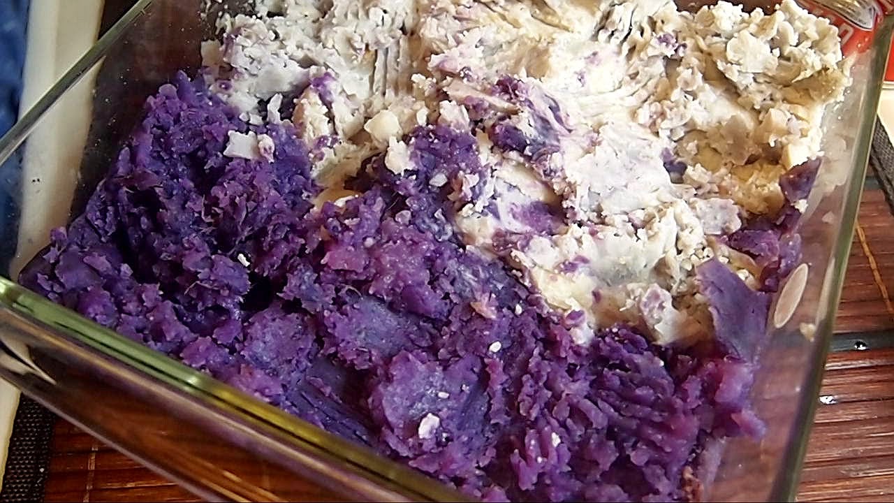 LUWEEH KITCHEN : NILUPAK na UBE at GABI