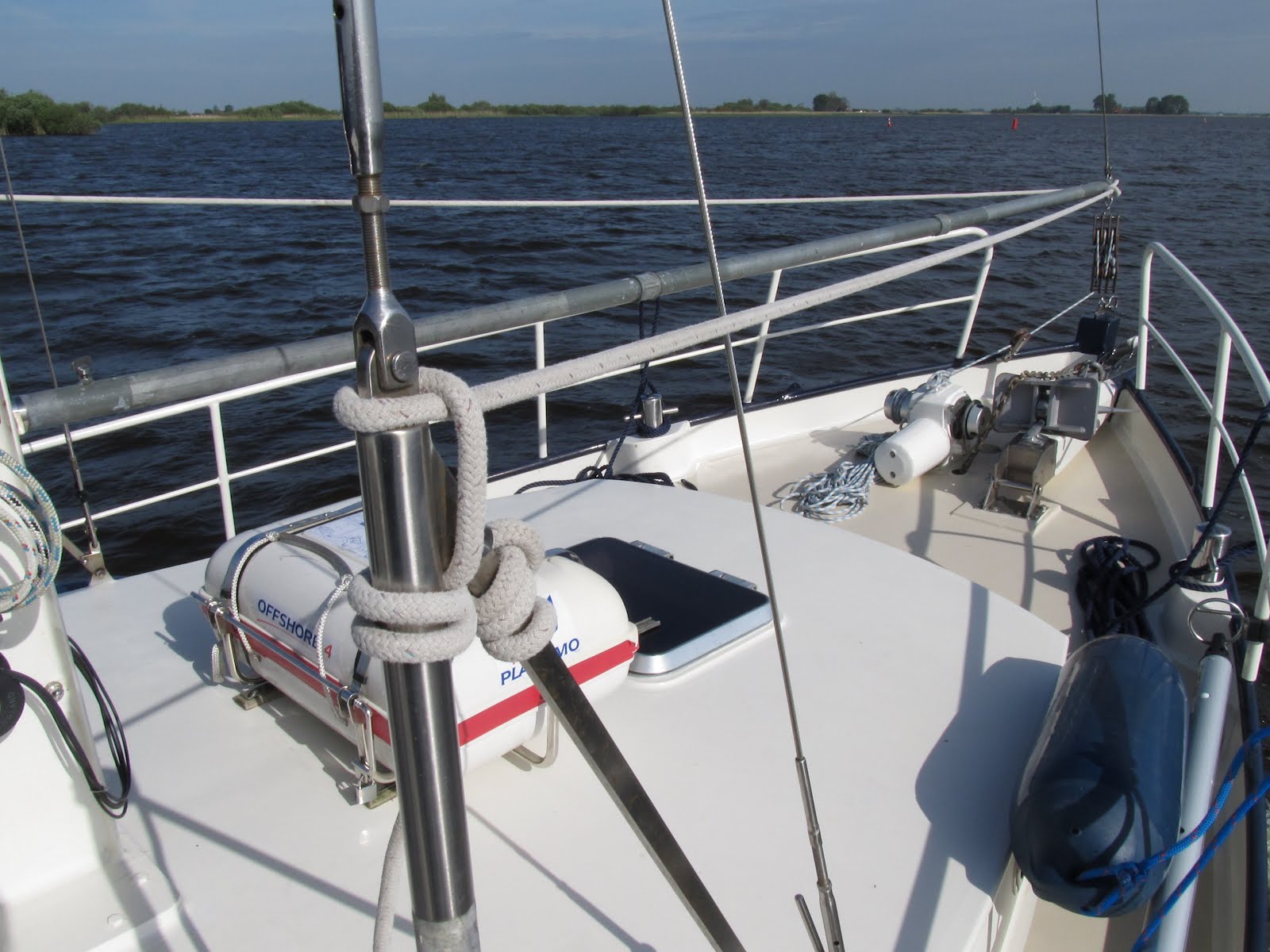 Motorzeilen: Maststrijkinstallatie