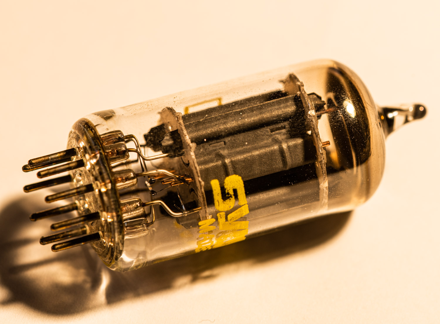 VinylSavor: Tube of the Month : The 12AY7