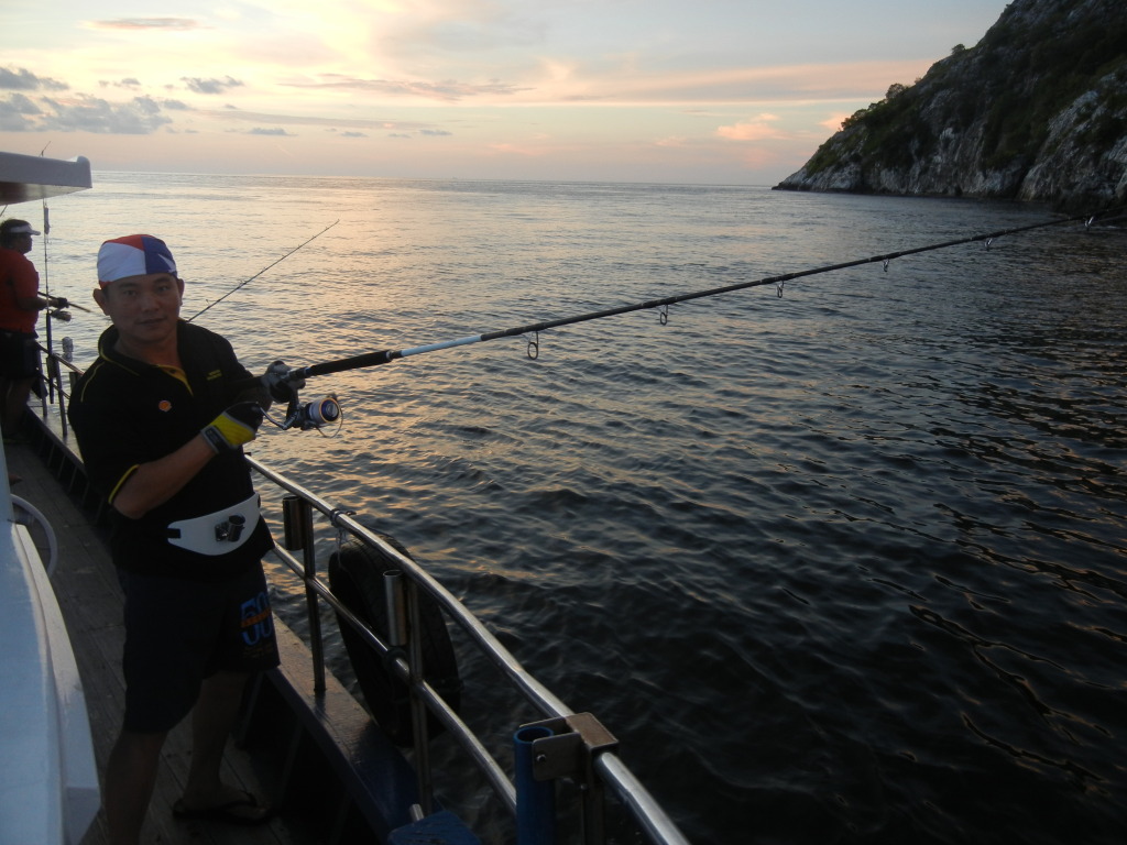 Tukun Perak Fishing, Penang Popping and Jigging 2011