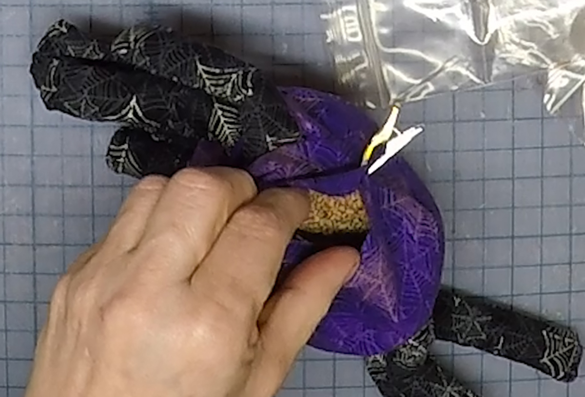 The Whimsical Workshop Studio: Sydney the Spider FREE Project