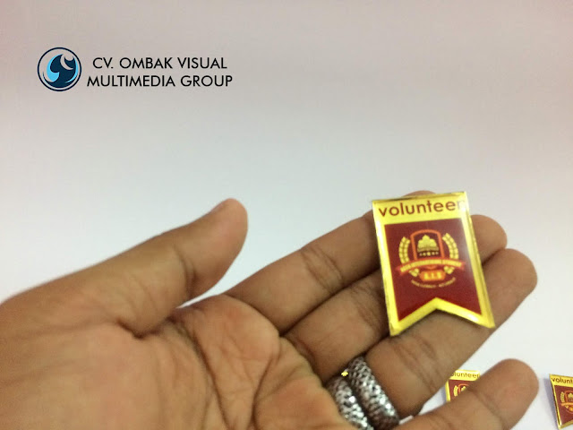 Pin Kuning Emas - PrintShop