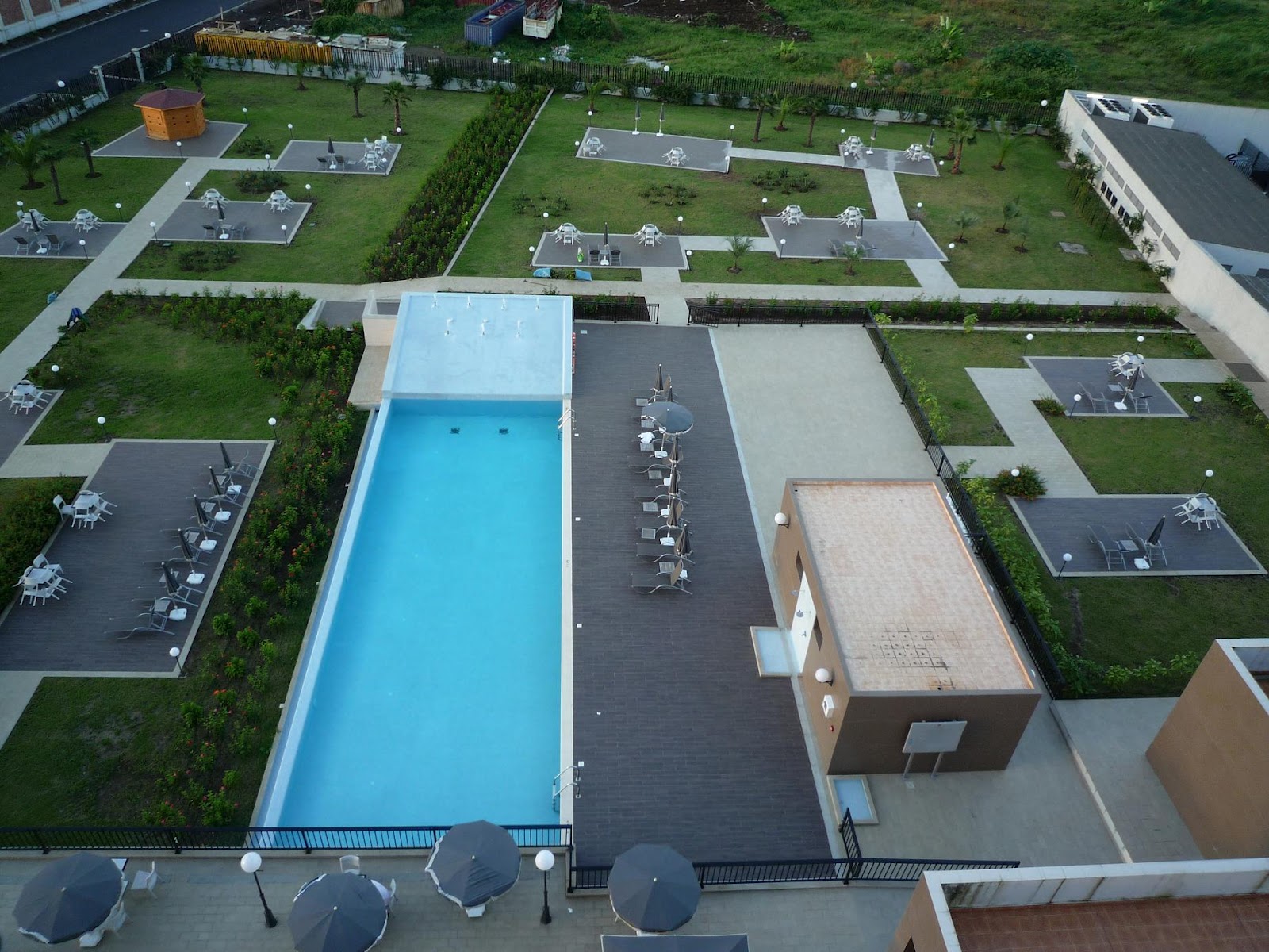 Une autoroute dans la jungle !: Malabo