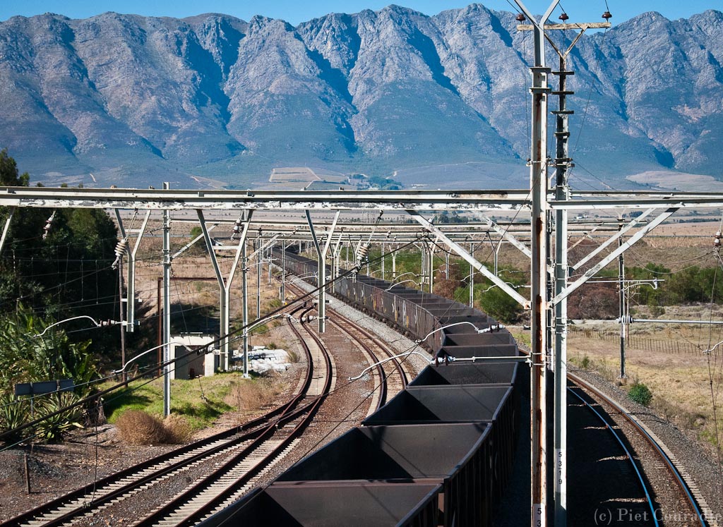 Trains and Railways in South Africa: 2011-05-01: Tulbagh Road station ...