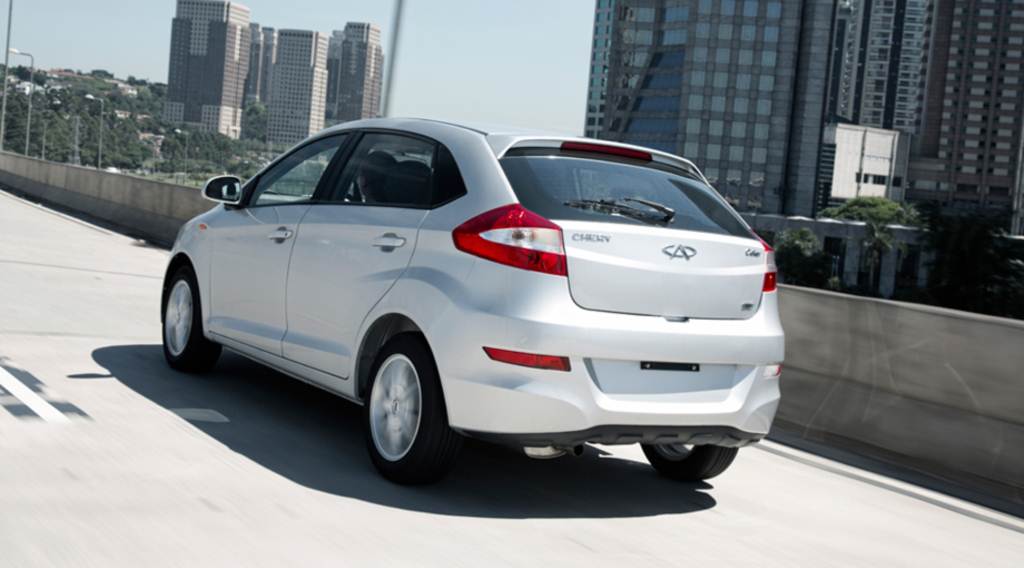 Chery Celer estreia no mercado brasileiro em versões hatch e sedã com ...