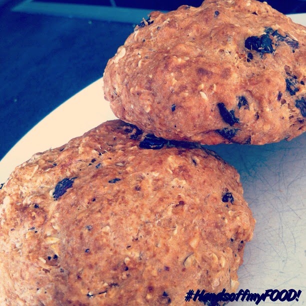 HandsOffMyFood: Spelt-broodjes, de gezonde pistolet!