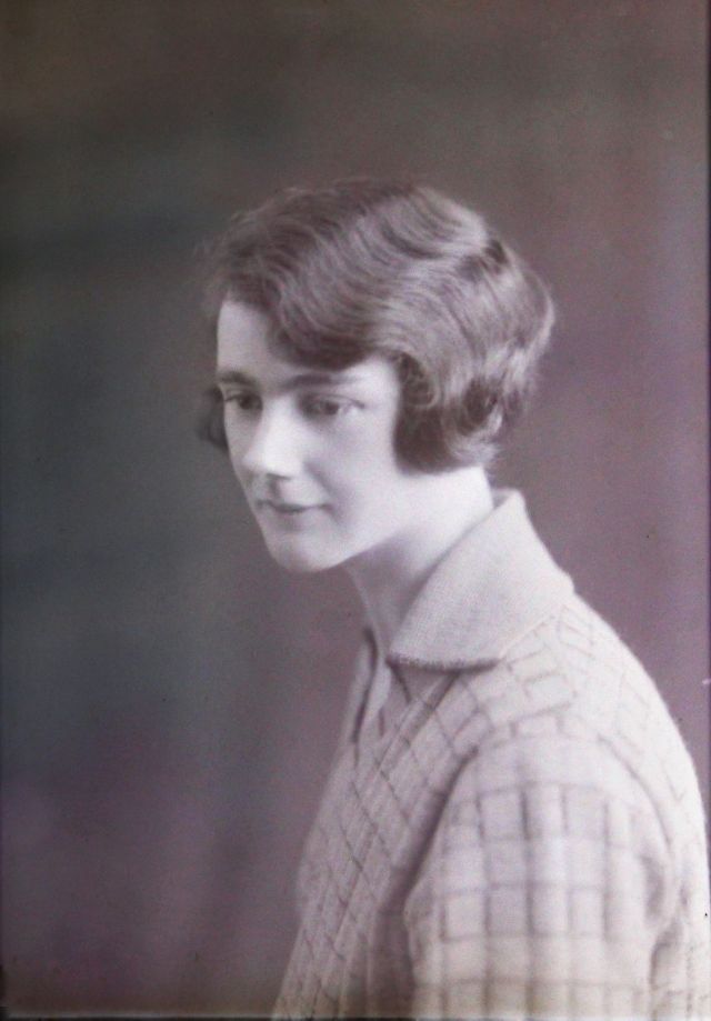 Marcel Wave: The Popular Hairstyle for Women in the 1920s ~ Vintage ...