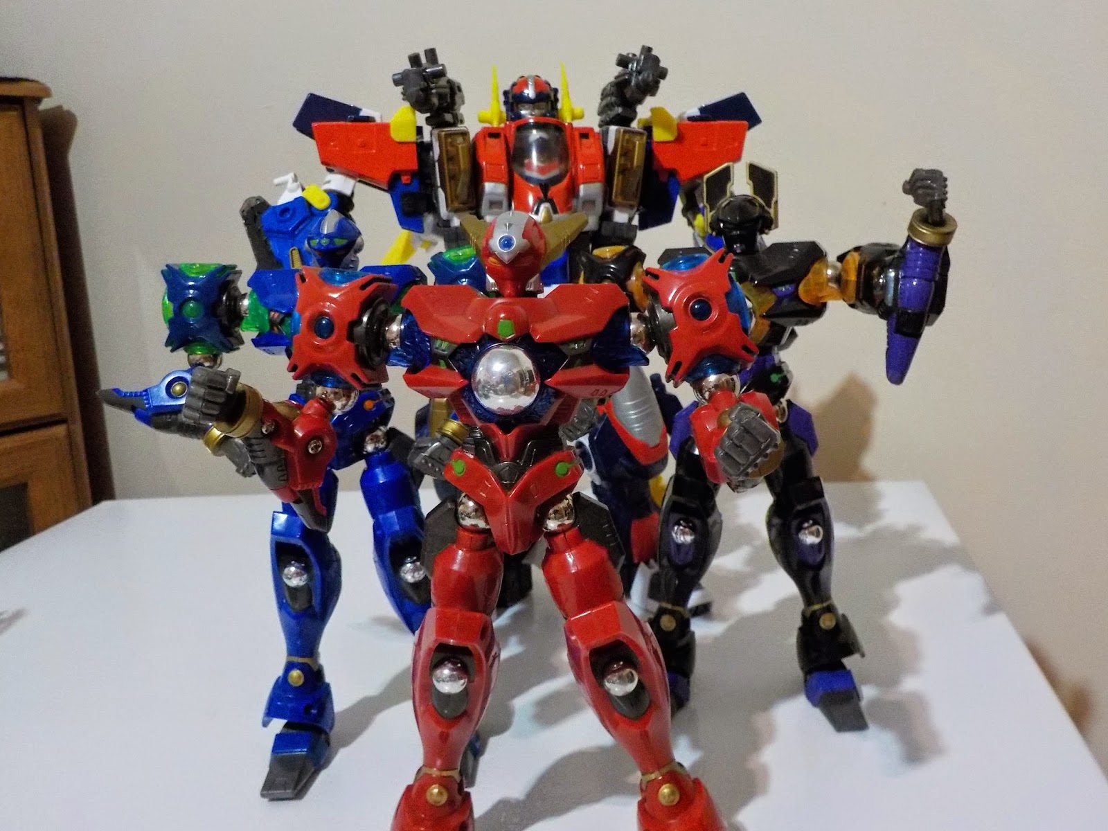 Osh's Space Odyssey: Adventures in Sci-Fi Geekery: Microman Magne Power ...