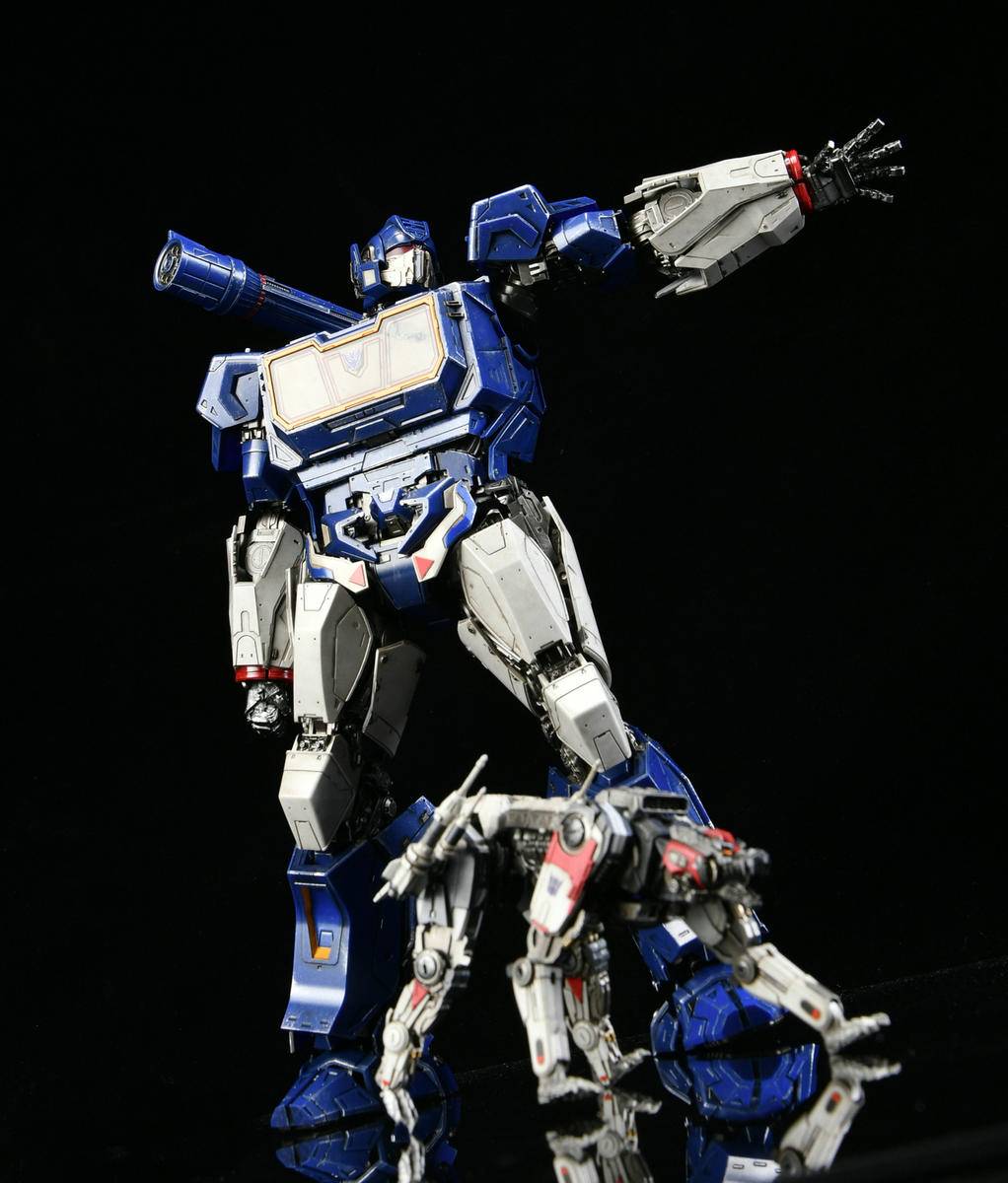 [ Review ] - Threezero - DLX - Transformers Bumblebee - Soundwave & Ravage