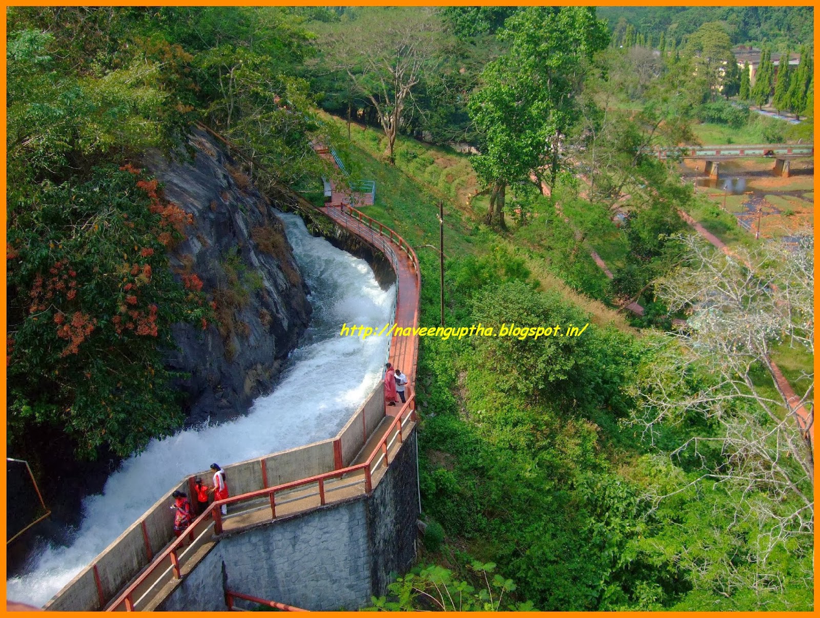Exploring South India - Travel blog.....: Peechi Dam, Thrissur