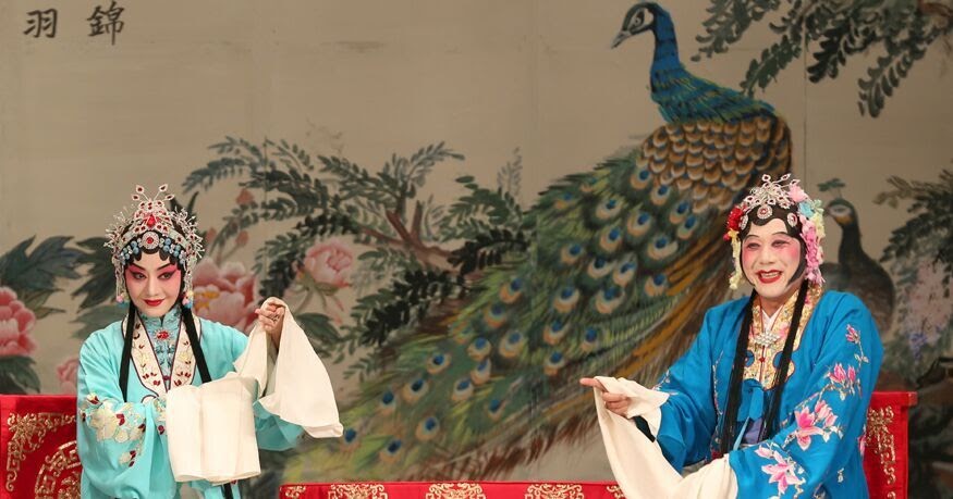 london communists: China's Peking Opera troupe returns to London