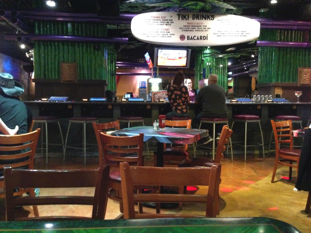 Royal Flusher Vegas: Moon Me Over Macho Grande