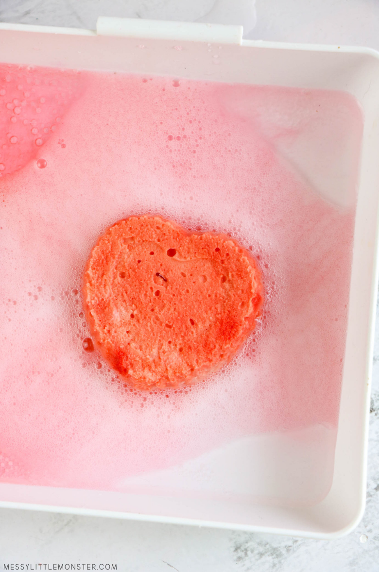 Fizzy Frozen Heart Baking Soda Experiment - Valentines Day Science ...