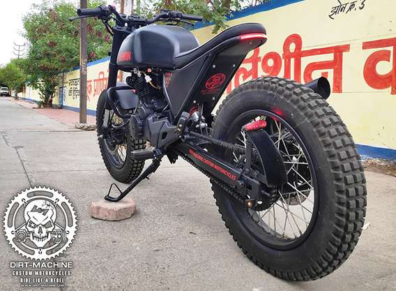 KGF Bike Modified Hero Karizma by Dirt Machine Customs - MOTOAUTO