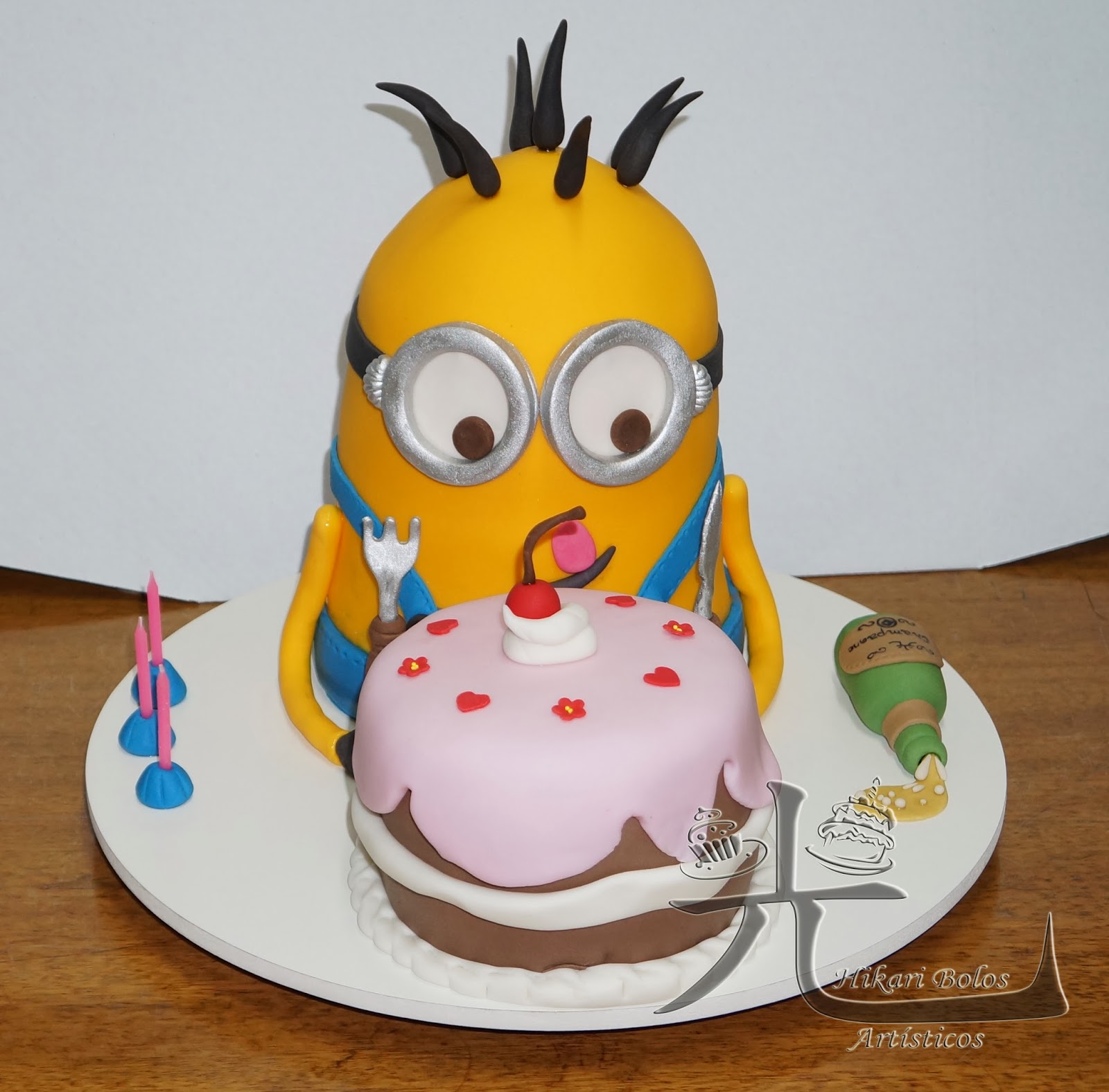 Bolo "MEU MALVADO FAVORITO - MINION & MINI BOLO" - Hikari Bolos Artísticos