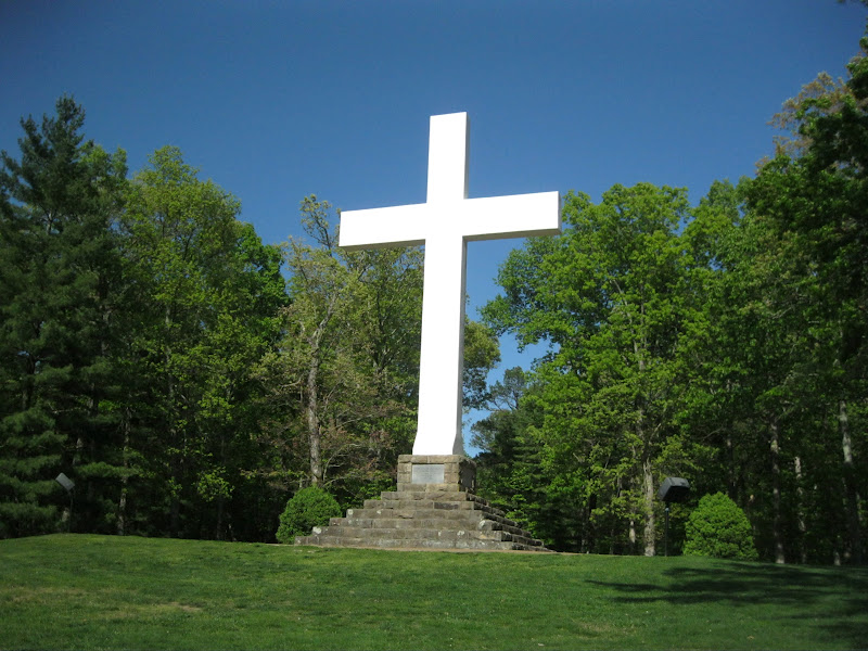 Wind Songs: The Sewanee Cross