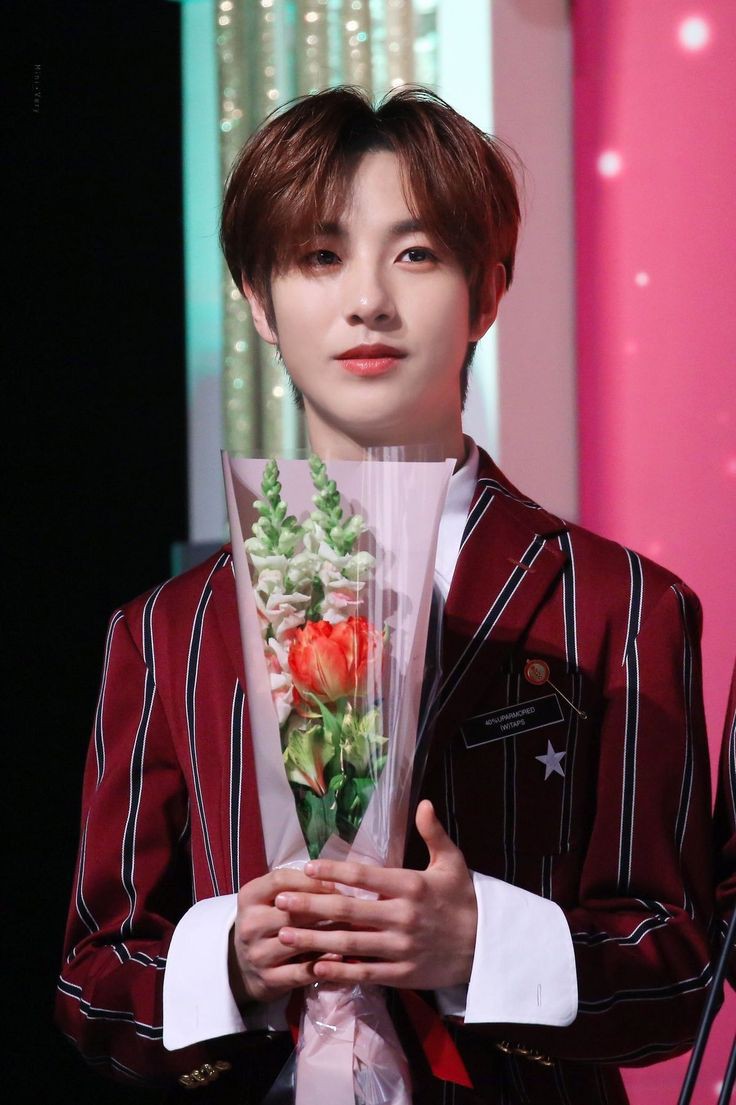 NCT - Renjun Cute Wallpaper Collection | WaoFam Wallpaper | WaoFam