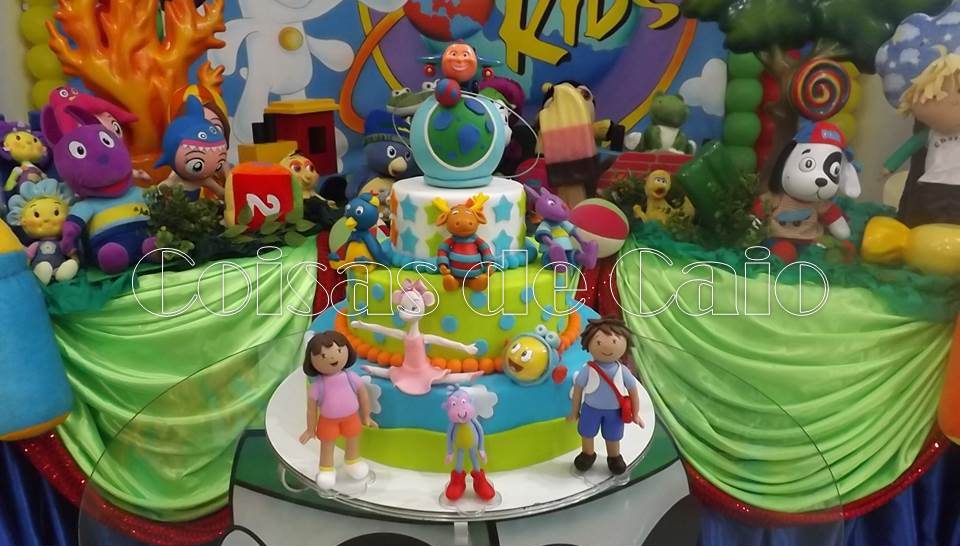 Atelier Coisas de Caio: Bolo Discovery Kids