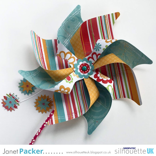 Silhouette UK: Giant 3D Paper Pinwheel