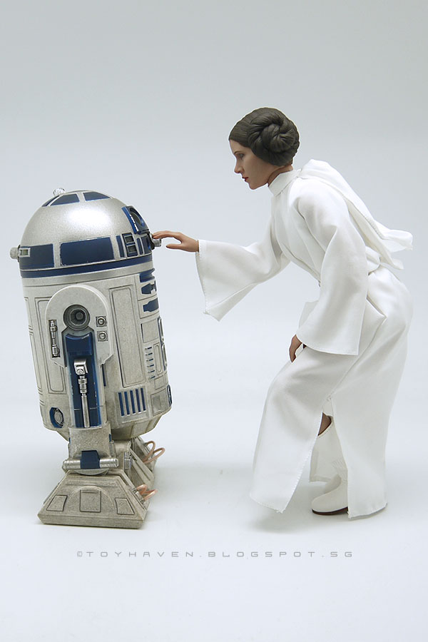 toyhaven: Hot Toys "Star Wars: A New Hope" 1/6th scale Princess Leia ...