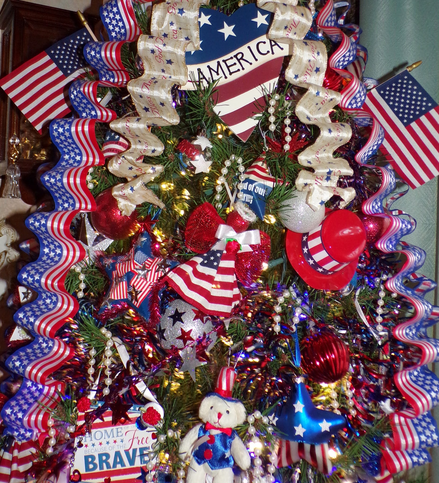 DEBBIE-DABBLE BLOG: Patriotic Tree in the Living Room, 2021