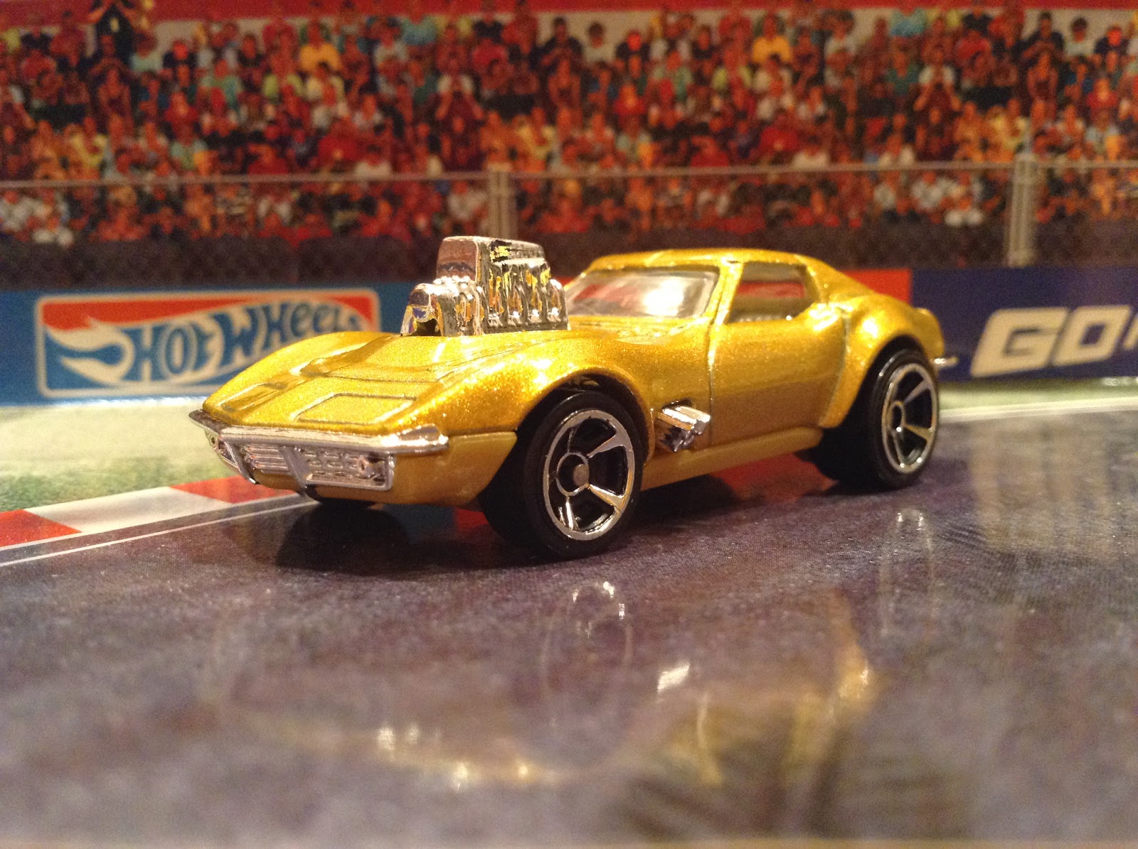 JULIAN'S HOT WHEELS BLOG: 1968 Corvette - Gas Monkey Garage - The Midas ...