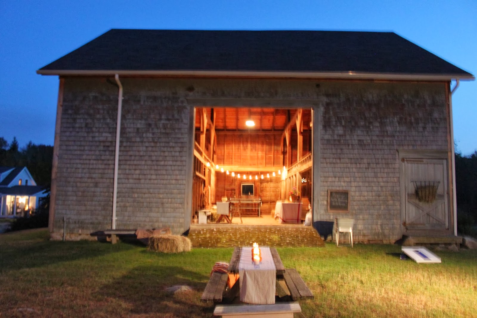 Spring Hill Farm: Barn Party & Photo Shoot