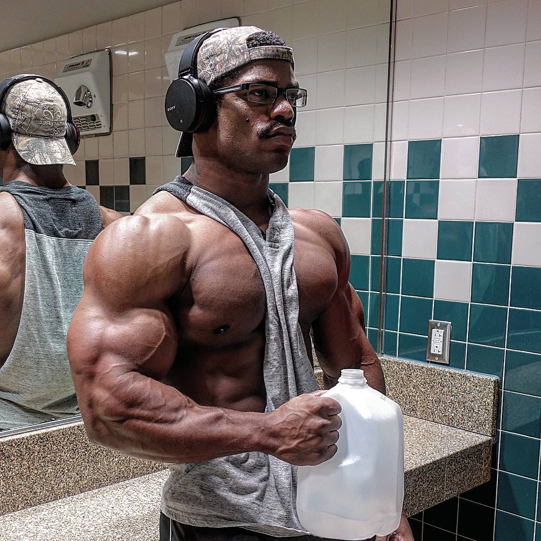 Donte Franklin Is All Naturel