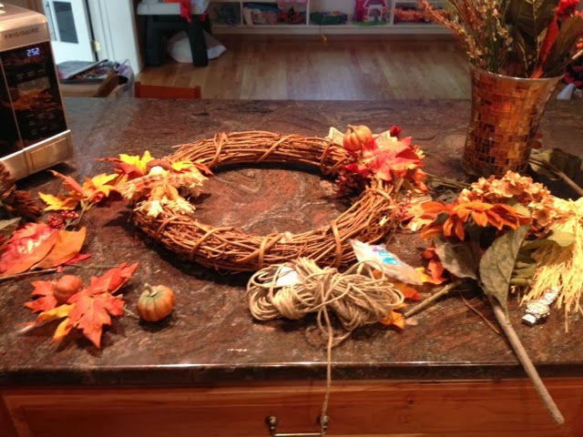 Two It Yourself: Fall wreath makeover with mini burlap banner