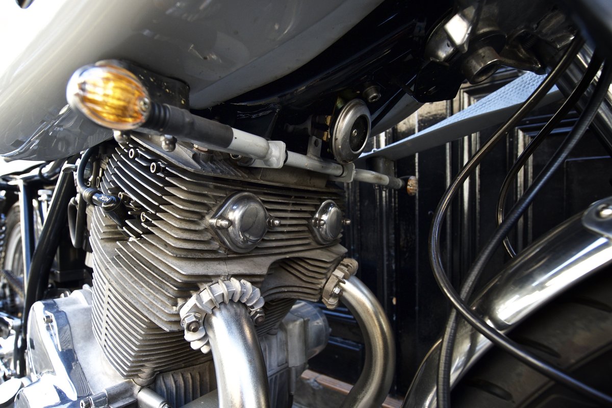 LAVERDA 750 SF "THUNDER GREY" - RocketGarage - Cafe Racer Magazine