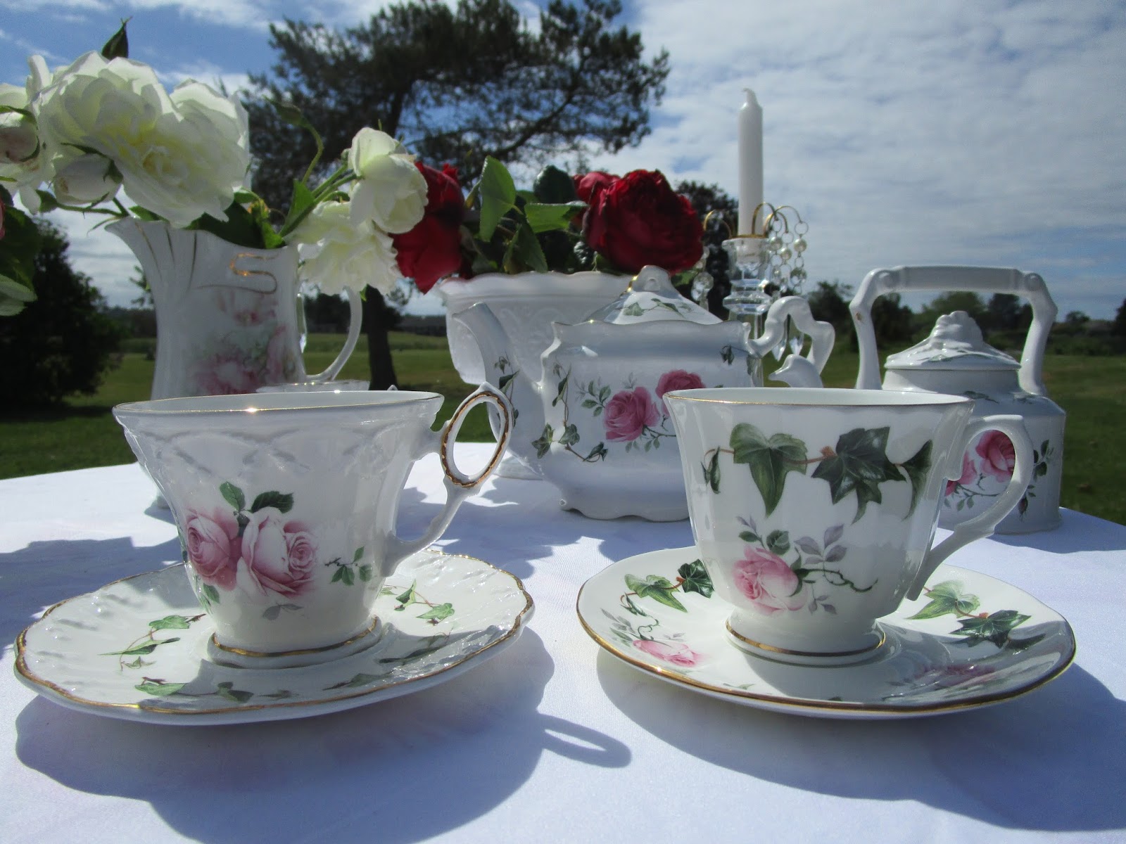 Karen's Cottage and Castle: Roses and Ivy for Tea Time