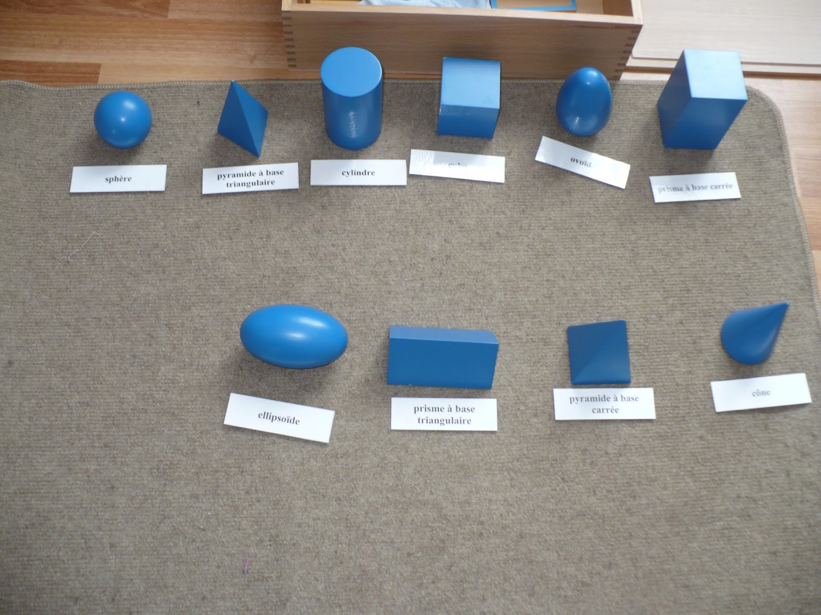 L'école des amours: Volumes géométriques + géométrie