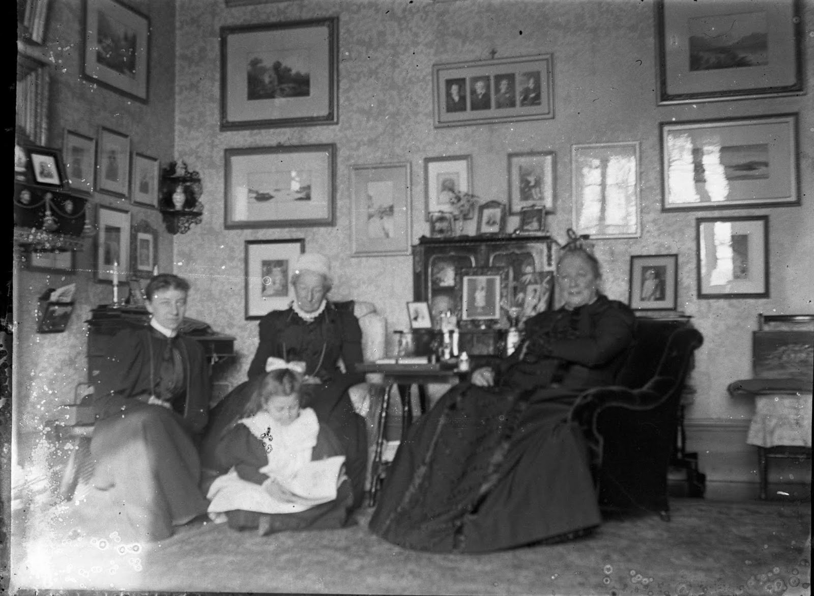 Francis Gilroy : Bache Hall