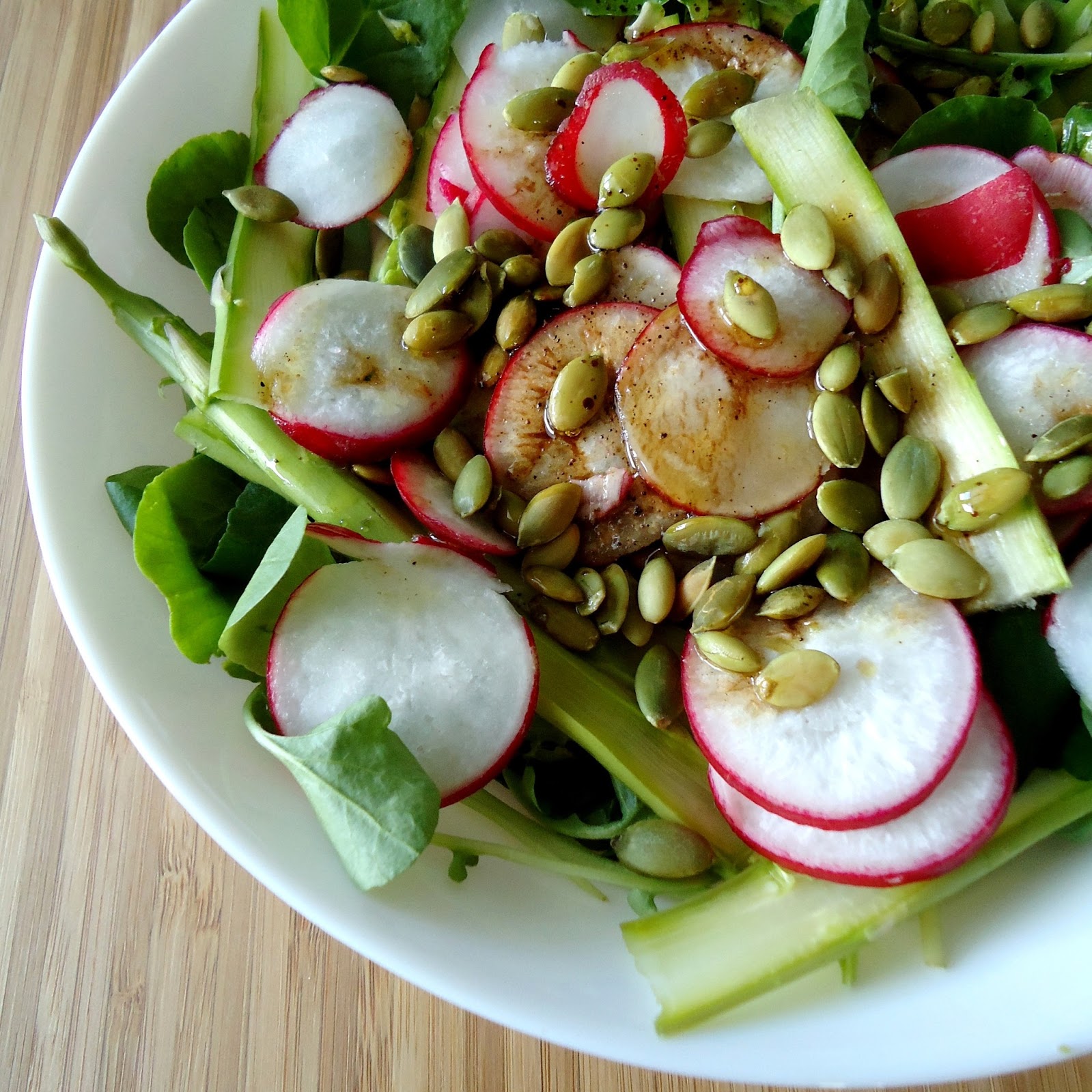 Food and Emotions: Salada de Rabanetes com Pevides