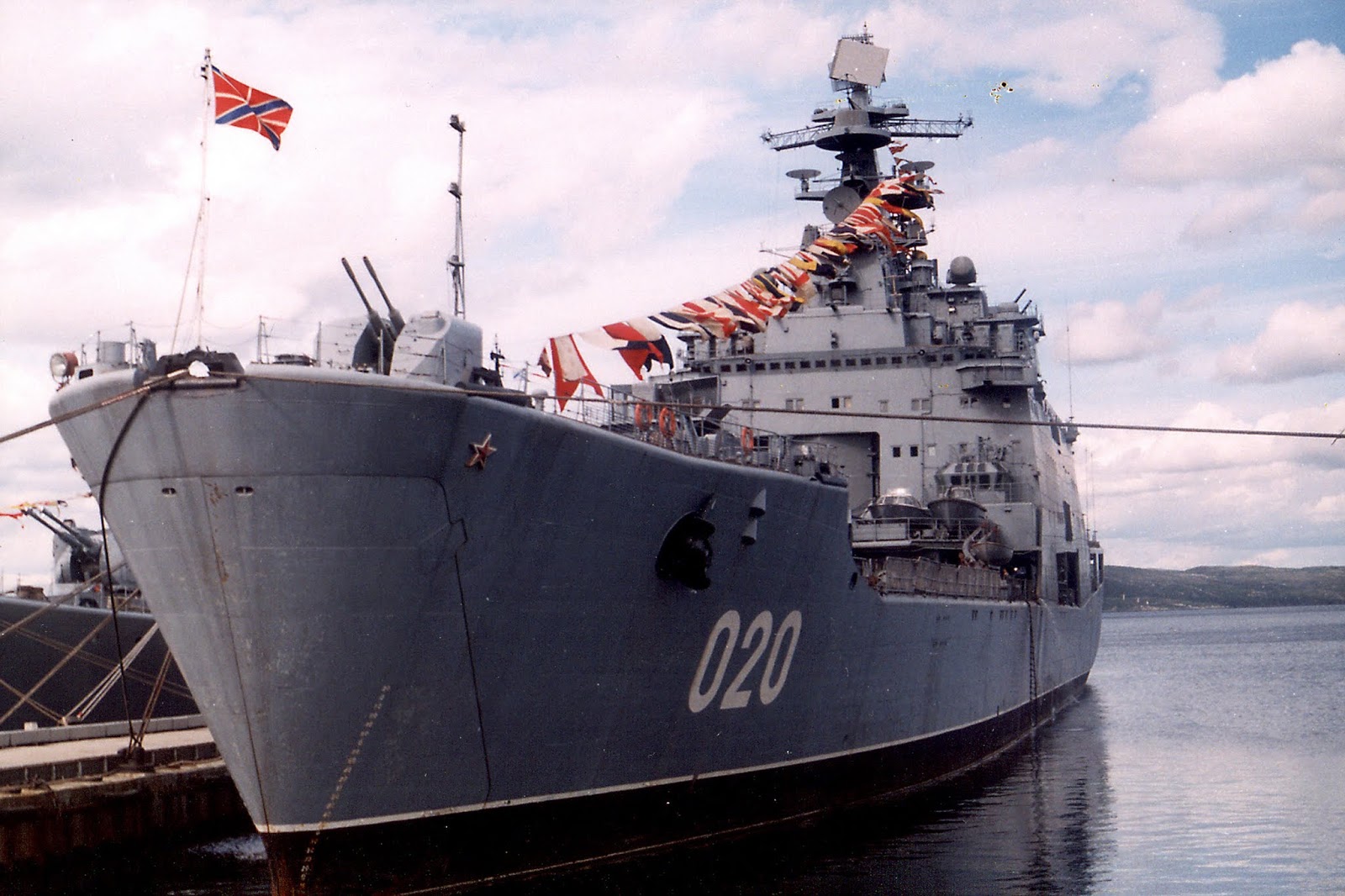 Naval Analyses: WARSHIPS OF THE PAST: Ivan Rogov class large landing ...