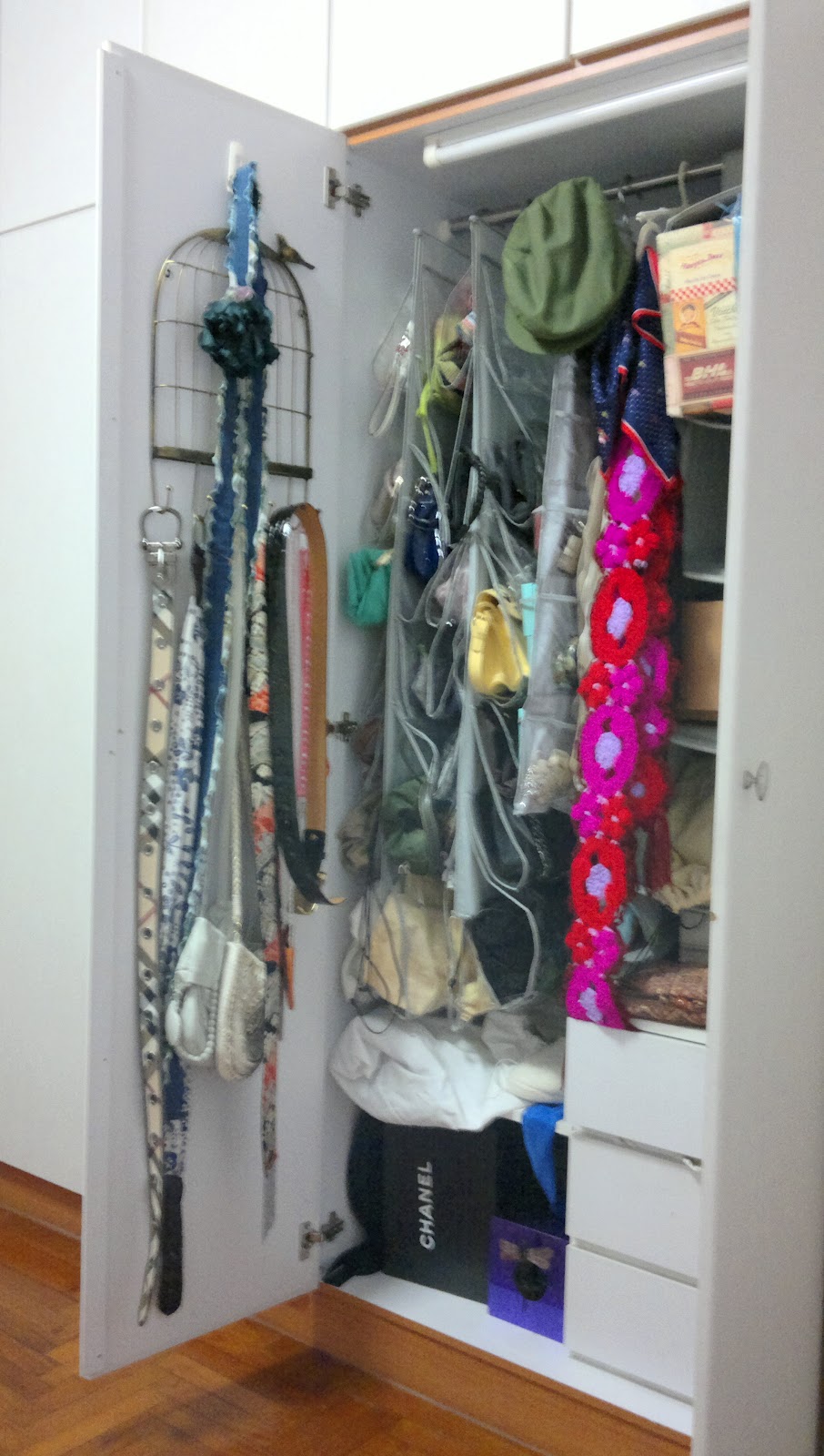 Mille Feuille: Accessory Hangers