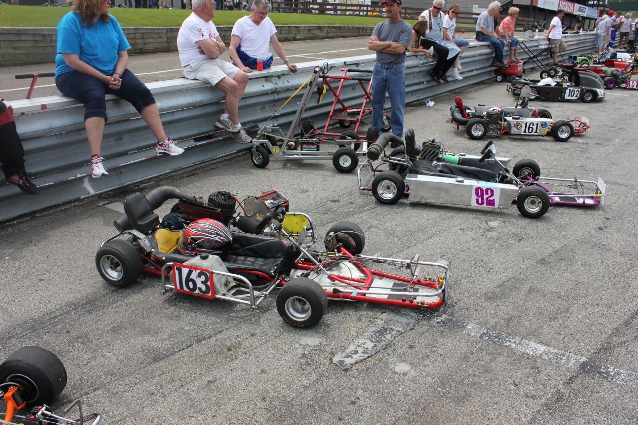 Red Devil Kart Restoration: Vintage karts at Mid-Ohio