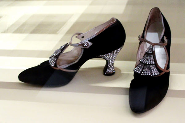 1925 | ANDRE PERUGIA EVENING SHOES AS SEEN IN VOGUE [NOW AT A MUSEUM ...