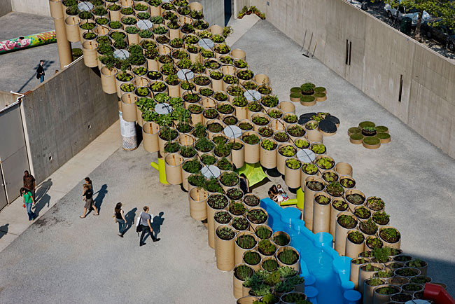 MoMA PS1 Instalaciones de verano - Ministerio de diseño