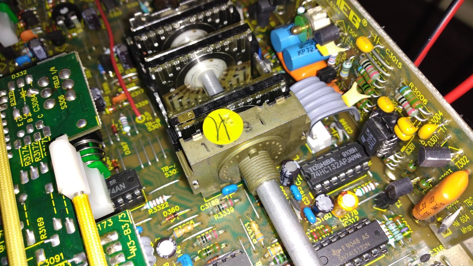 Hameg HM604 Photographs - Page 1