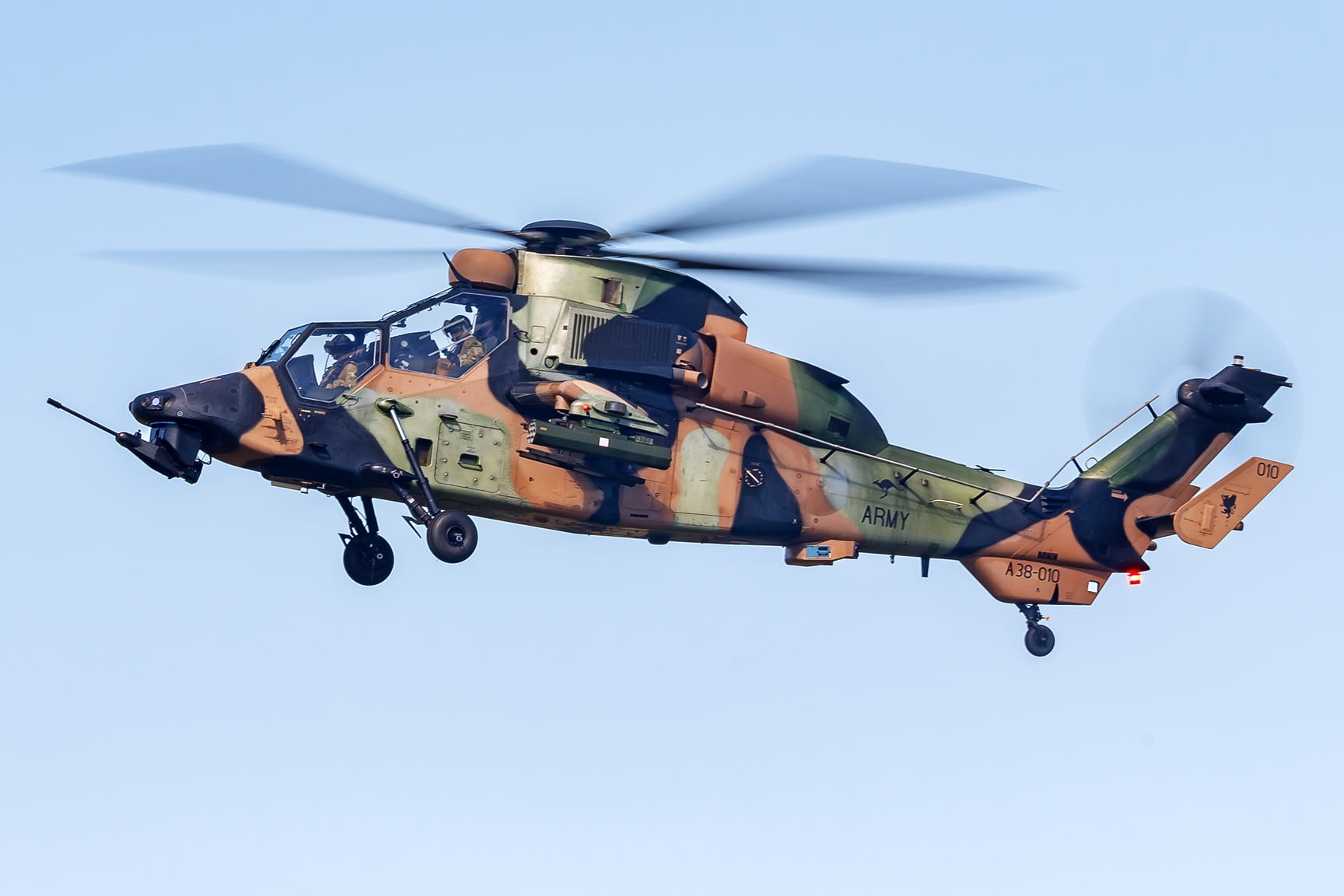 Central Queensland Plane Spotting: Australian Army Eurocopter (ARH ...