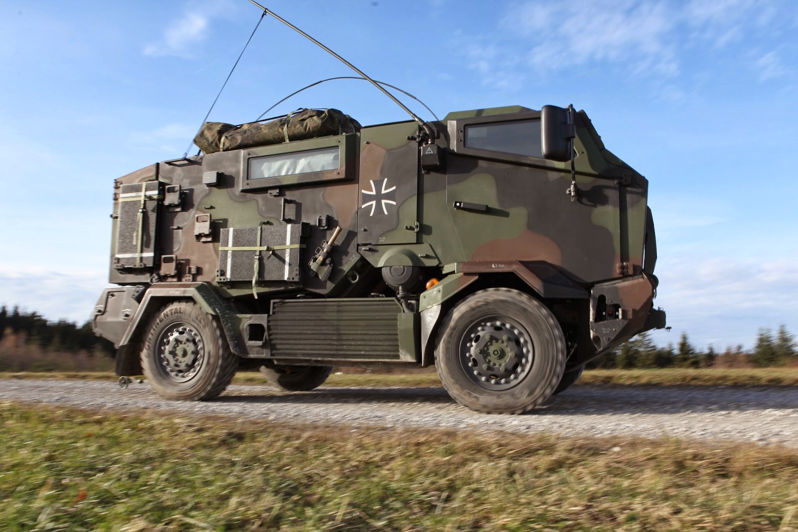 SNAFU!: KMW's Mungo Large Capacity Vehicle...